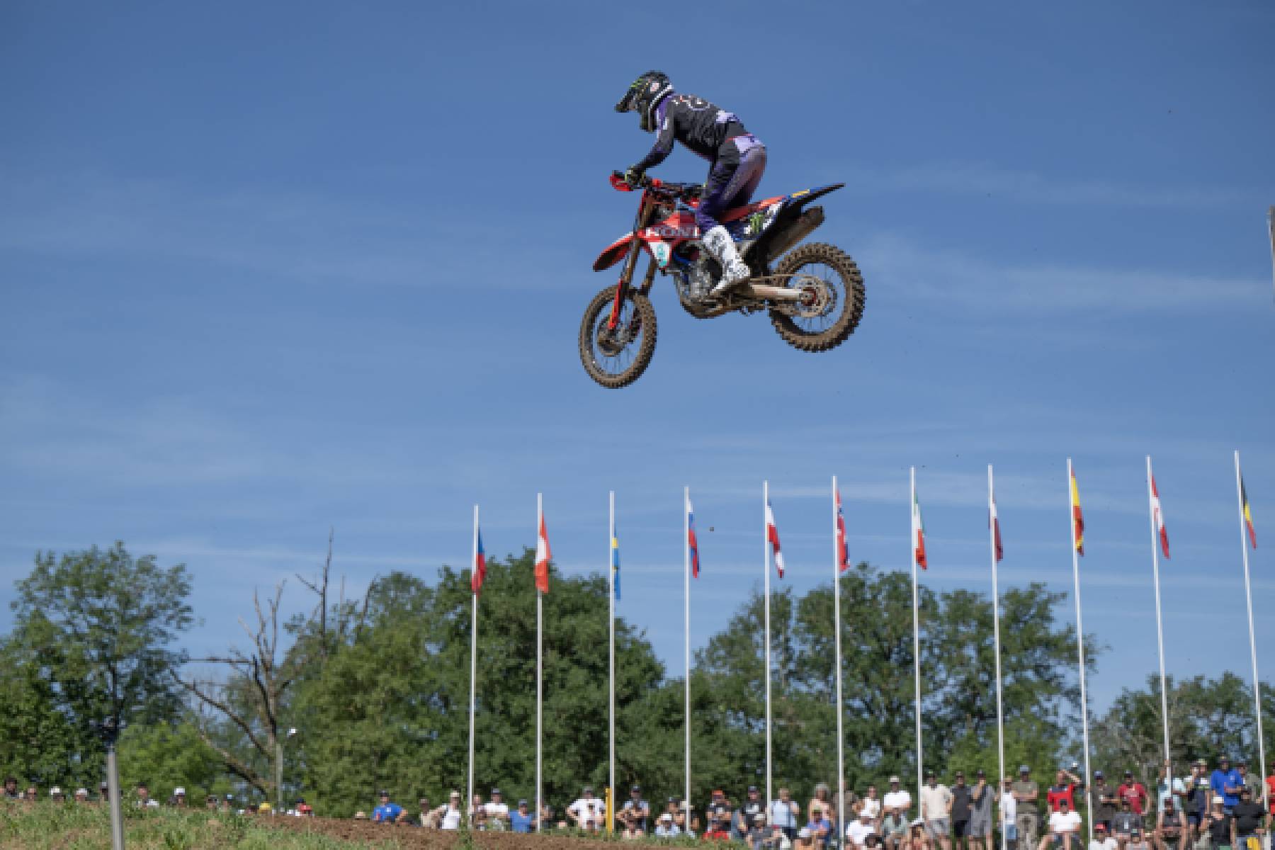 Herlings fights hard for French GP victory | Honda.Racing