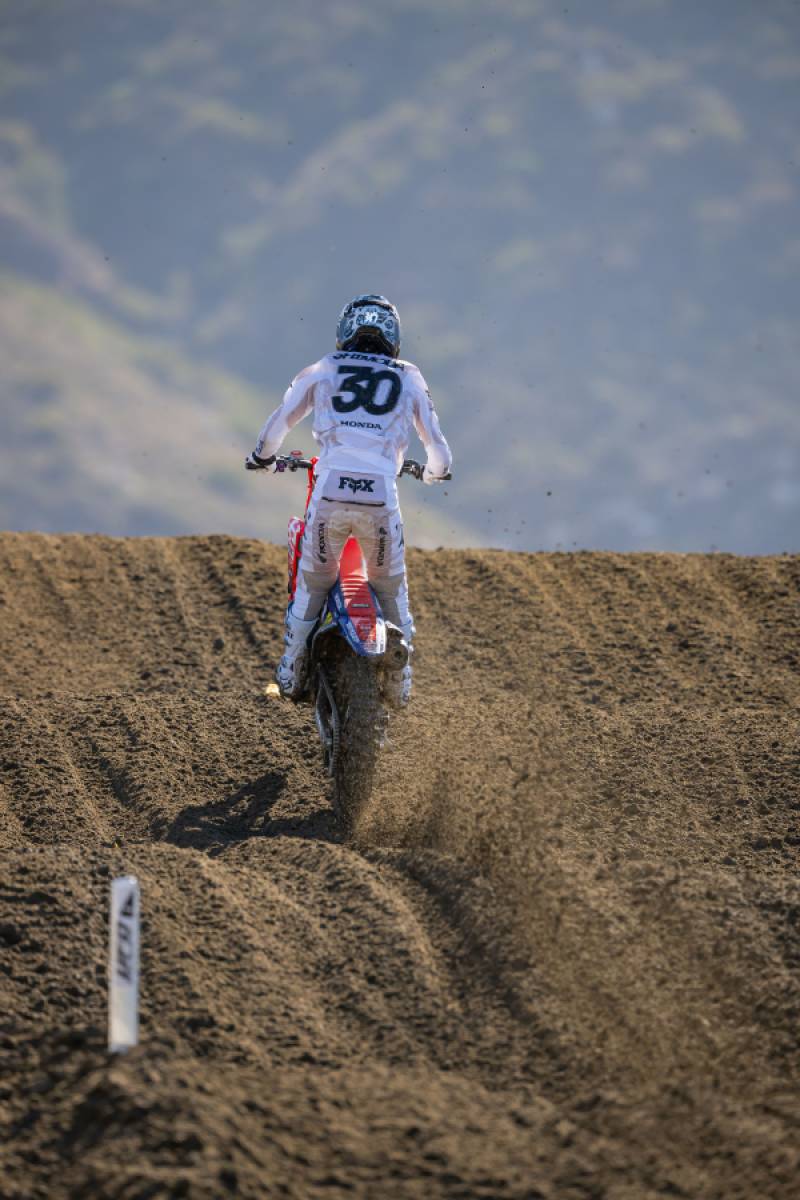 ハンター・ローレンスがAMA-MX開幕戦で完勝 | Honda.Racing